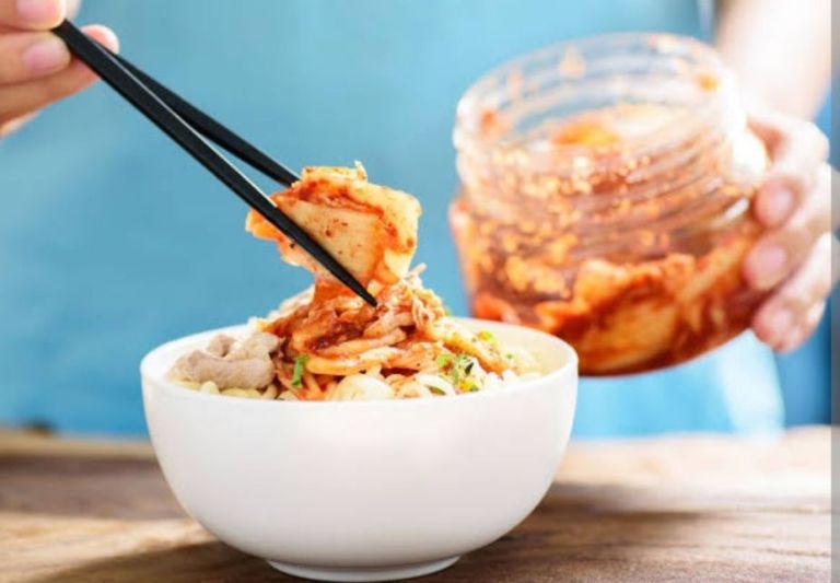 Mengenal Kandungan Gizi Kimchi, Makanan Fermentasi Khas Korea ...